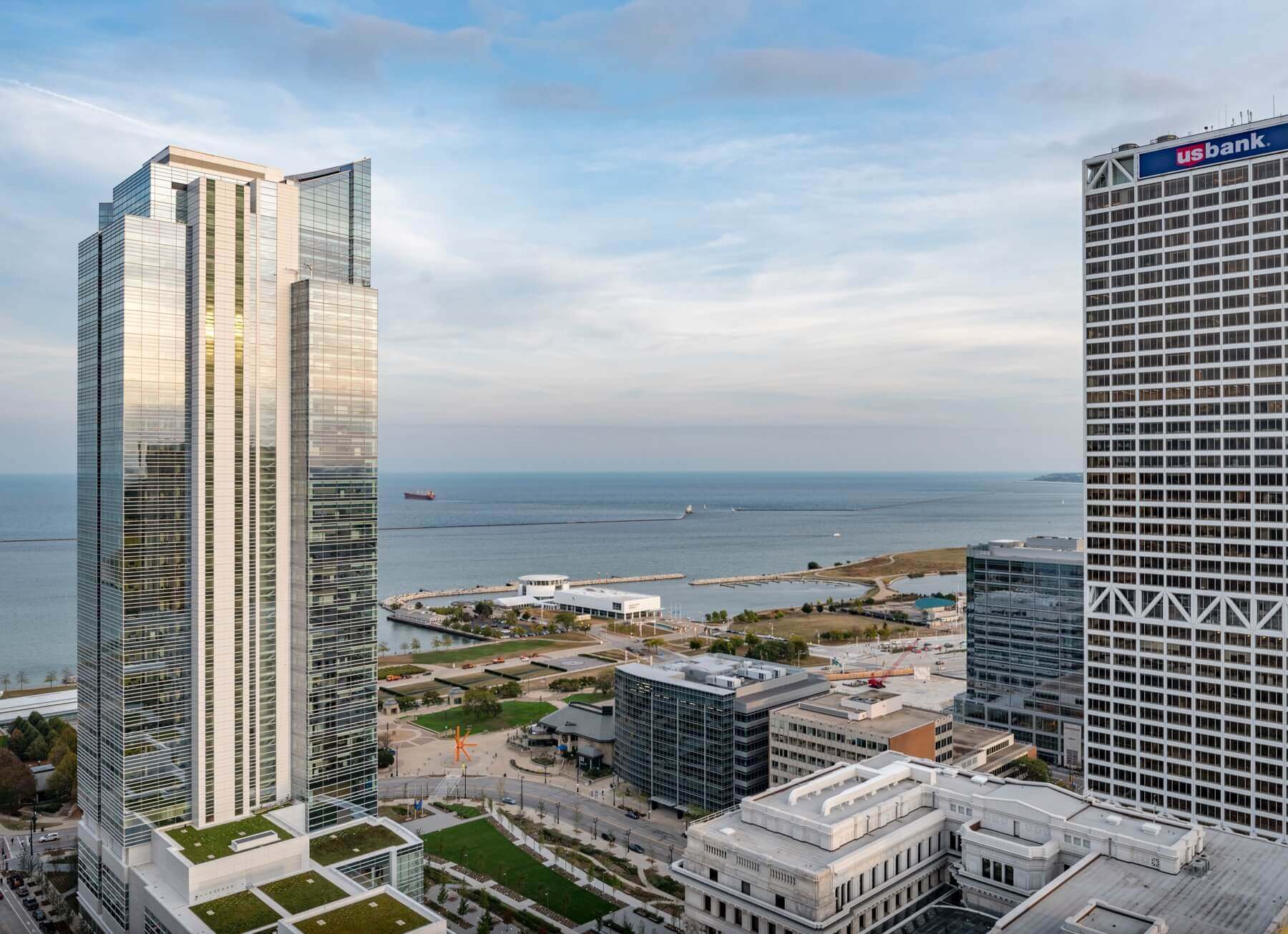 Downtown Milwaukee Apartment Pictures | 7SEVENTY7 Apartment Photo Gallery